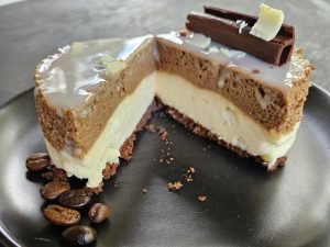 Mini Mousse Cakes – Here's the Dish