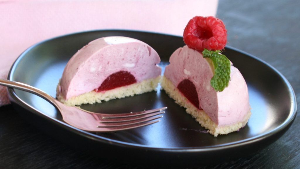 Mini Mousse Cakes – Here's the Dish